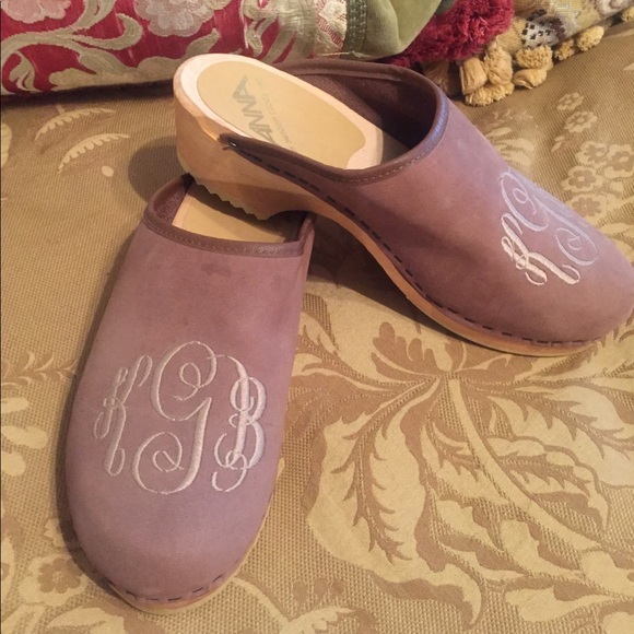 Anna | Shoes | Custom Monogrammed Clogs The Pink Monogram | Poshmark